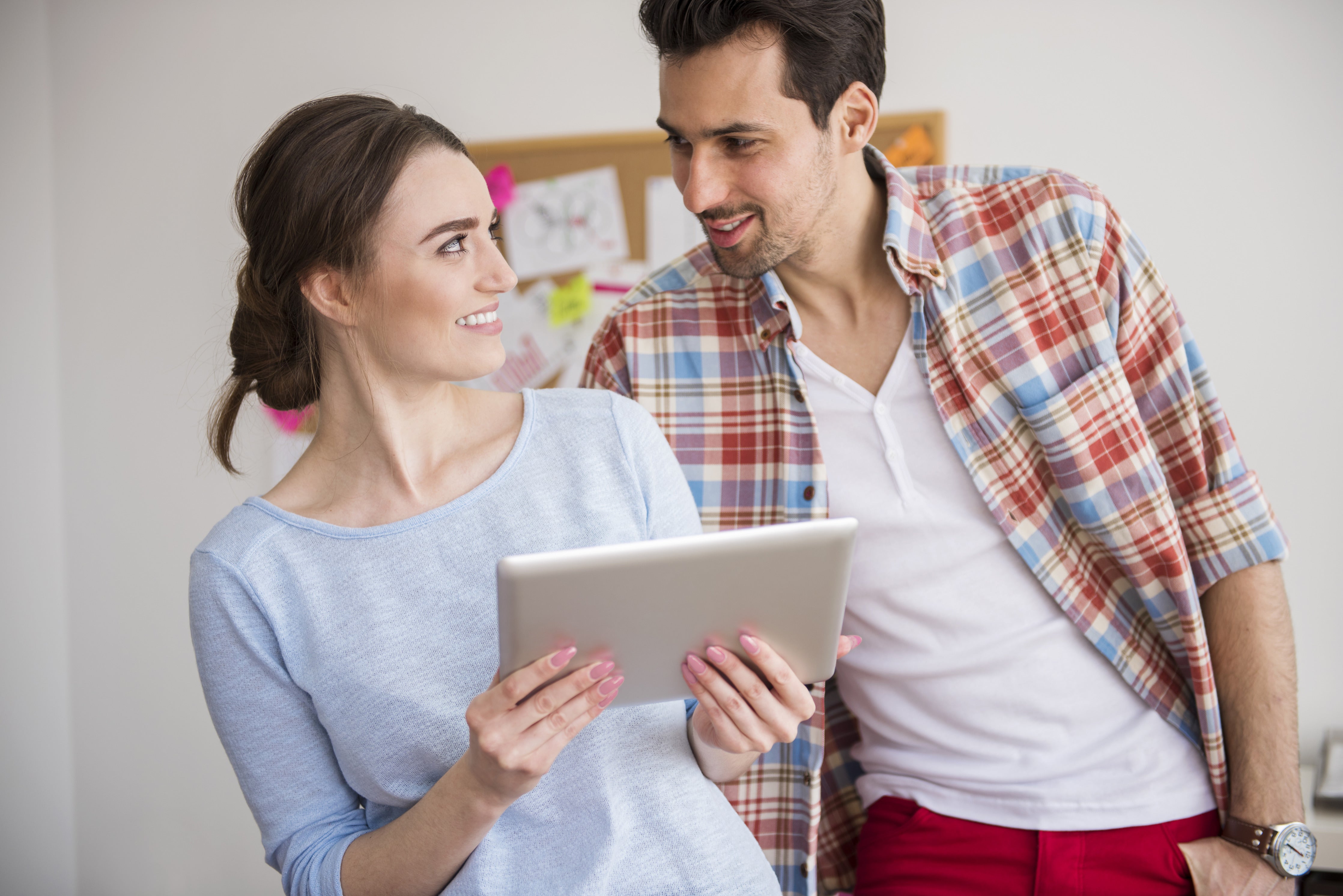 Privacy Screen Protectors & Cybersecurity: Safeguarding Against Visual ...